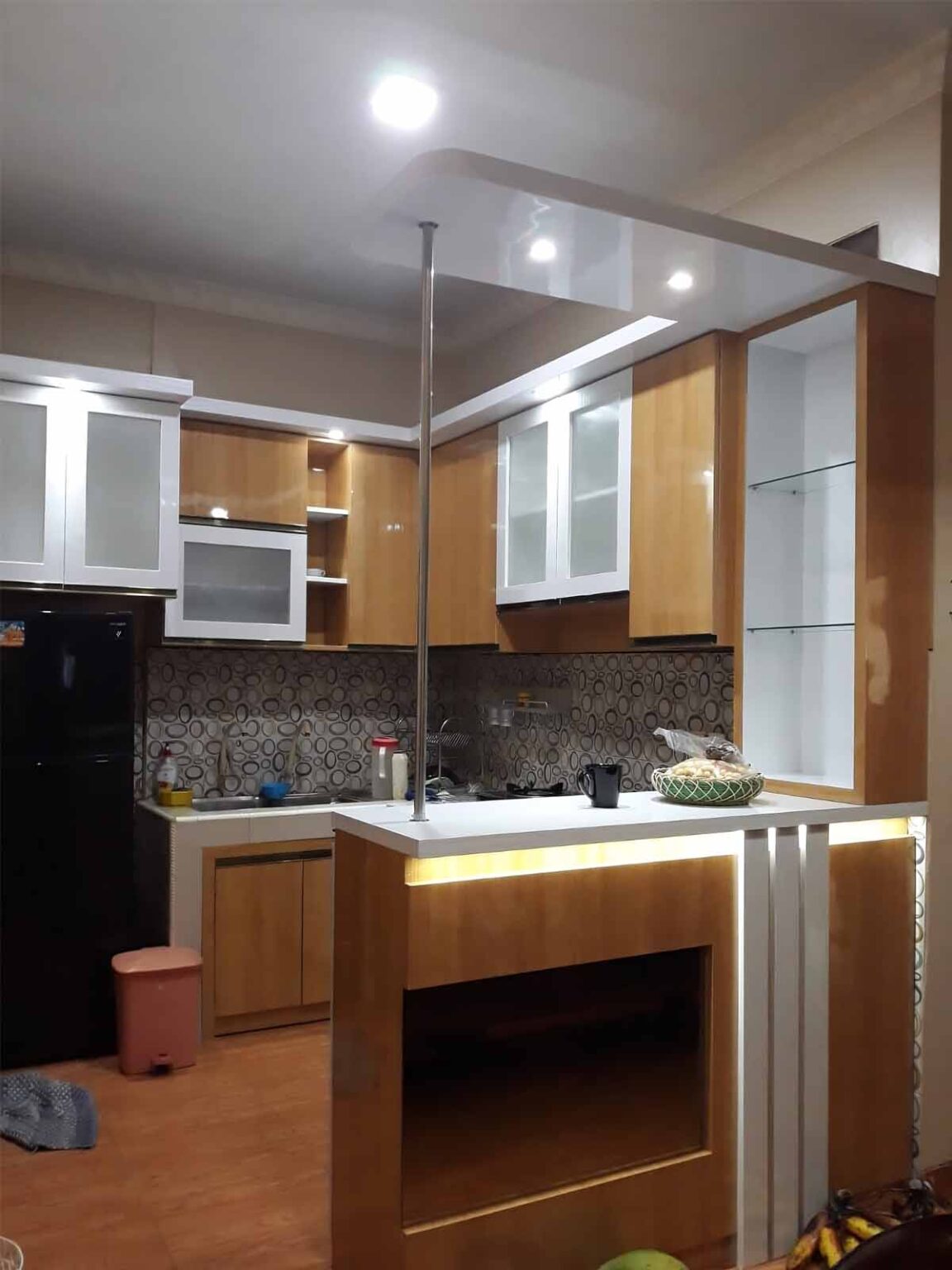 10 Inspirasi Kitchen Set Mini Bar Terbaru 2026 - Workshopfurniture.id